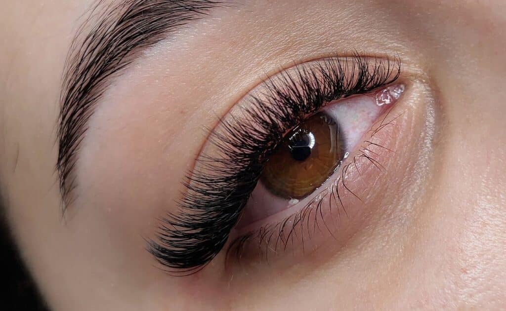 Top 3 lucruri pe care trebuie sa le stii inainte sa-ti pui extensii de ...